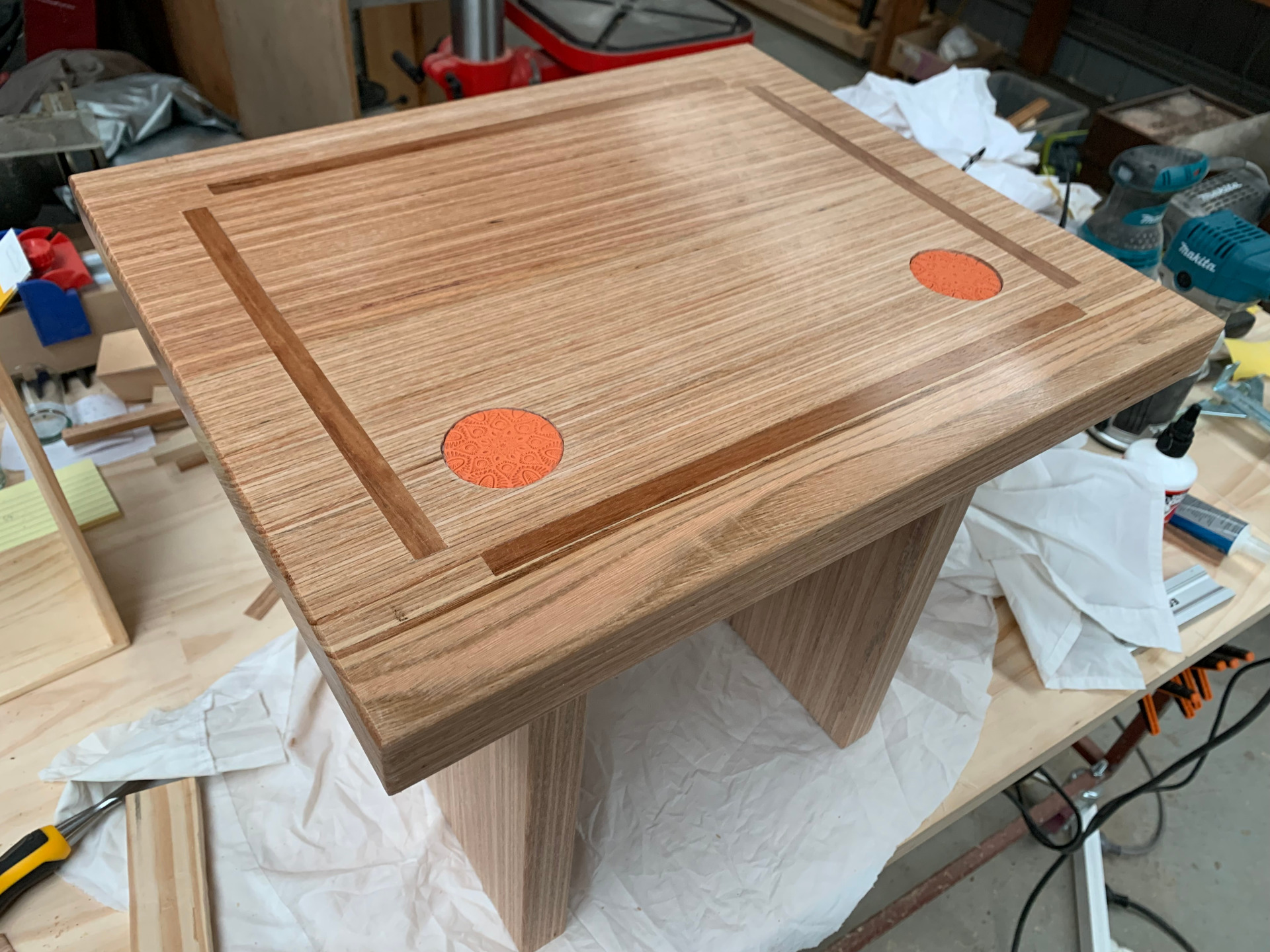 Black Butt Side-table - Dave's Woodcraft